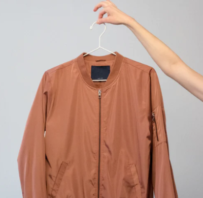 Cómo elegir las perchas en las tiendas de moda - Blog